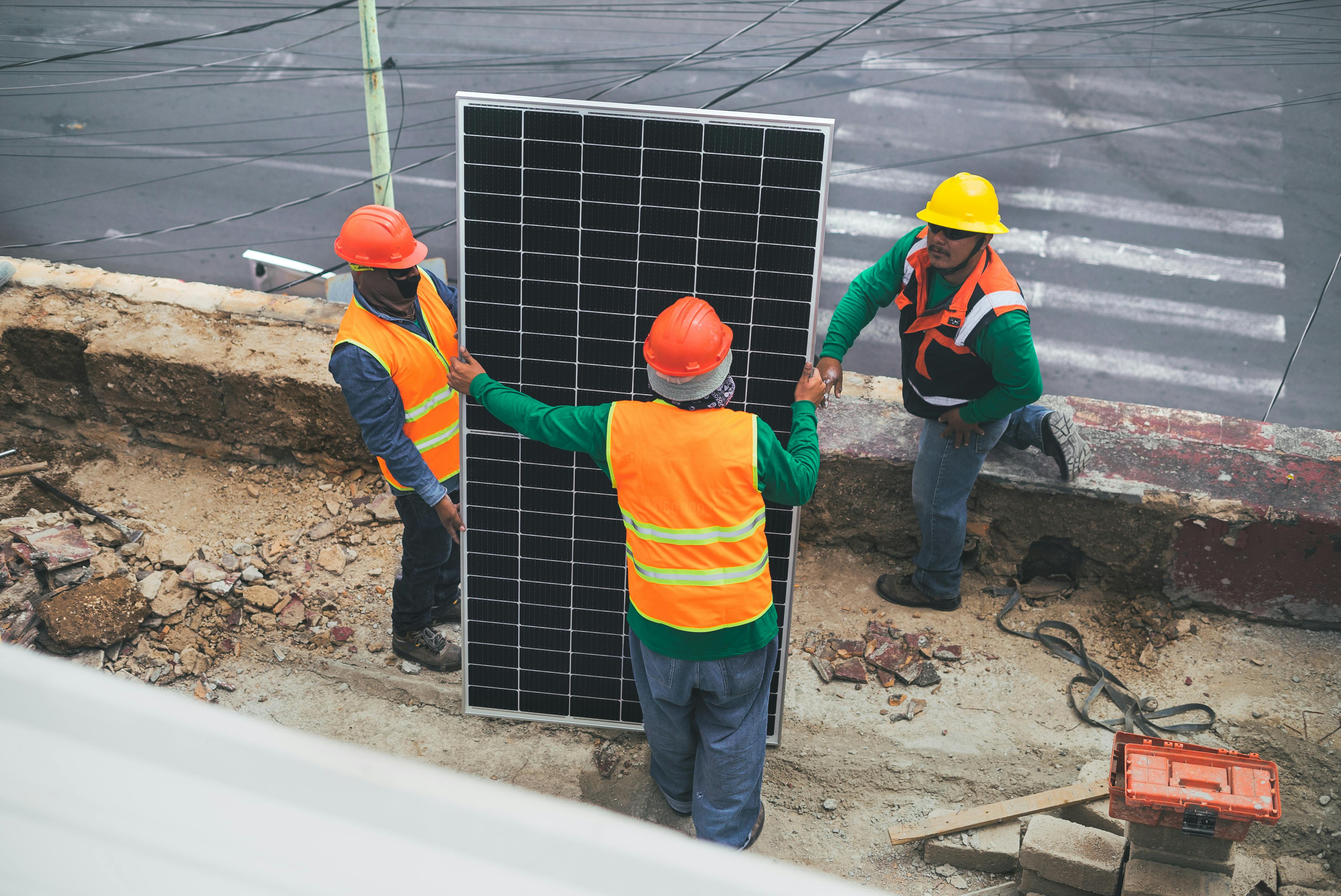 Solar PV Installation - Certified Electrician | Energy independent
